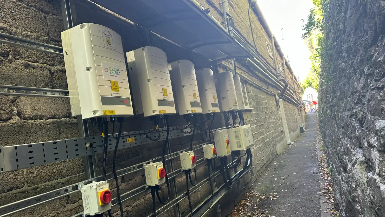 Everything To Know About Commercial Solar Storage Batteries